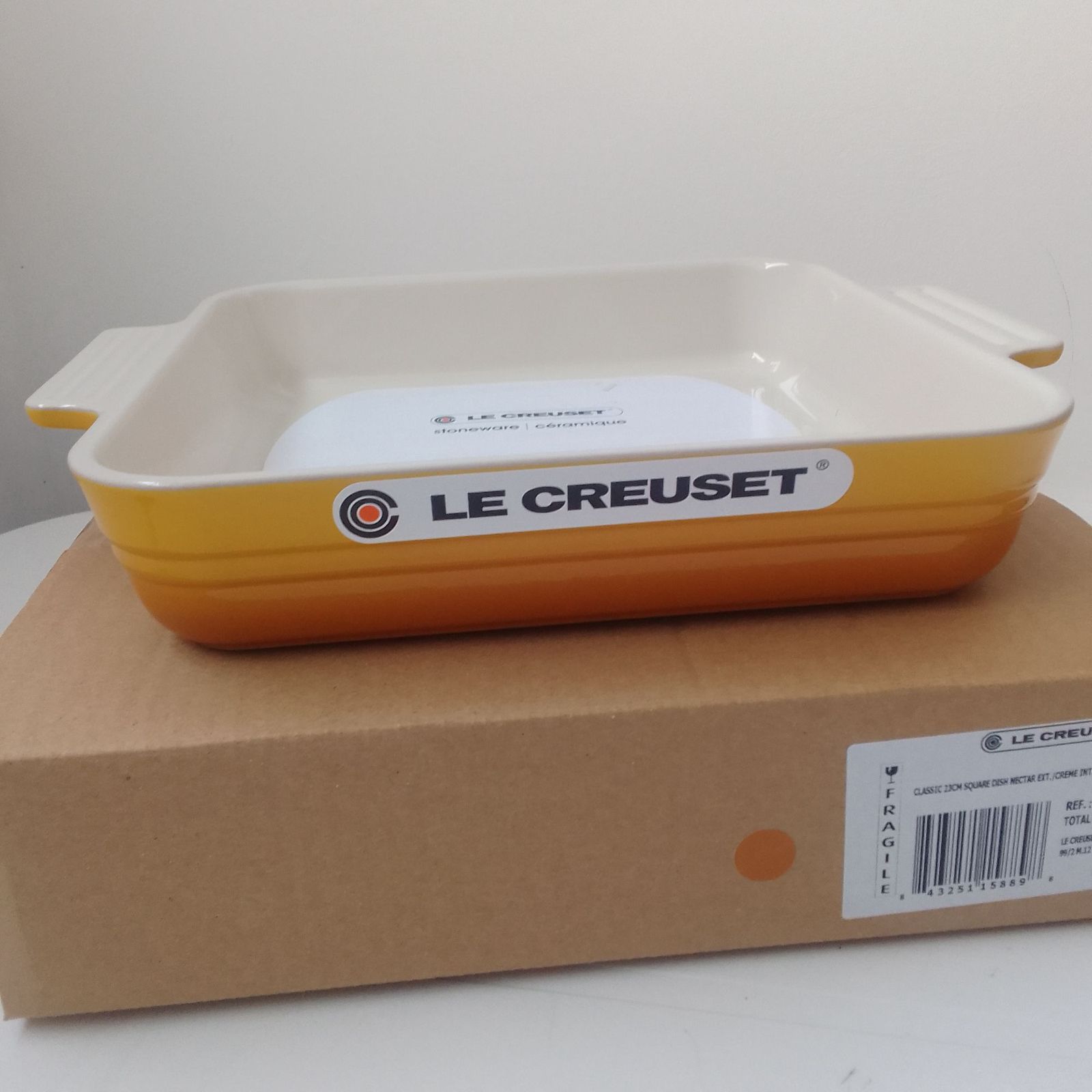 Casserole Dishes - LE CREUSET SQUARE DISH NECTAR 23CM for sale in ...