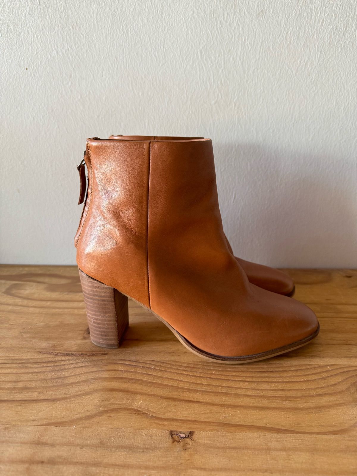 Yaga - marketplace for preloved fashion