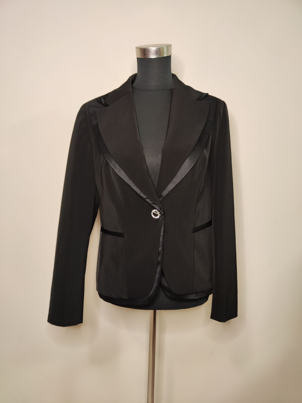 Yaga - marketplace for preloved fashion