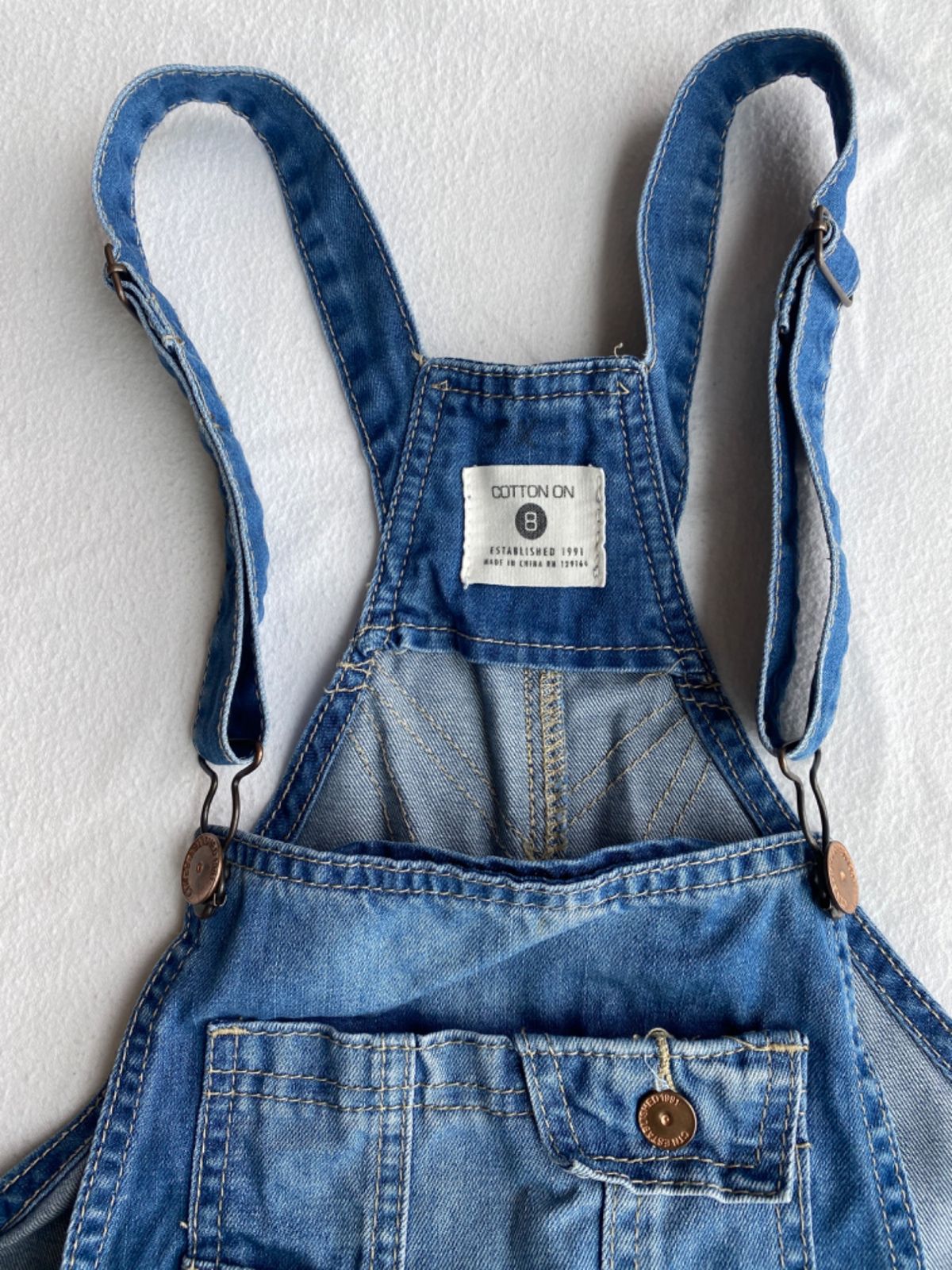 Yaga - marketplace for preloved fashion