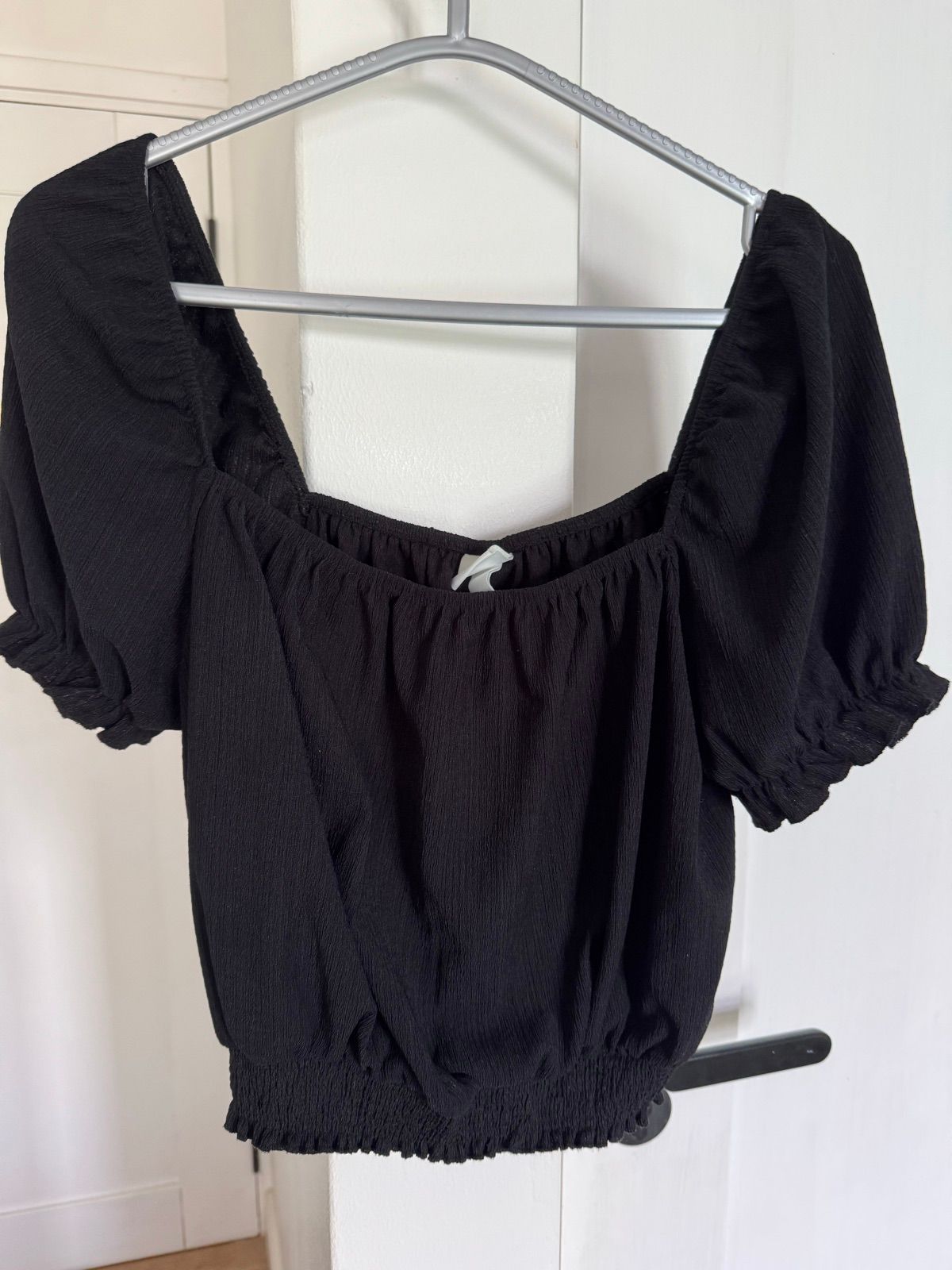 Yaga - marketplace for preloved fashion