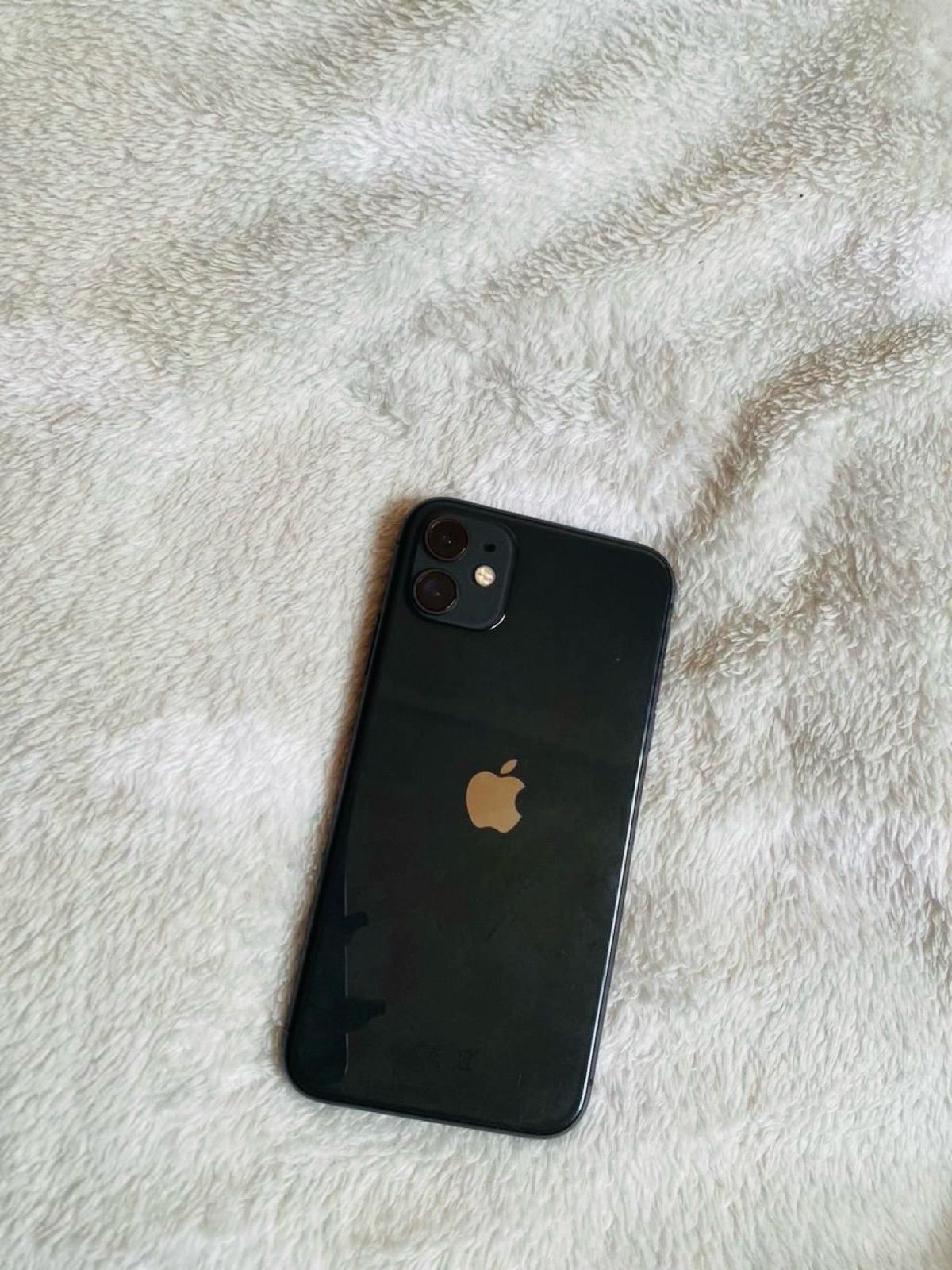 Yaga - marketplace for preloved fashion