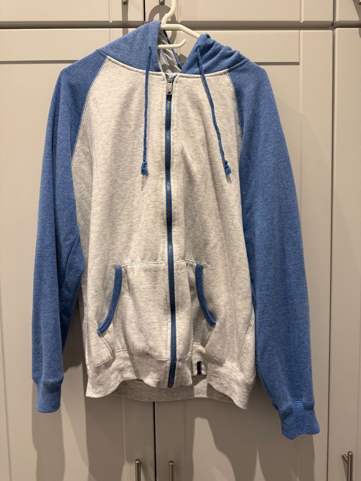 Yaga - marketplace for preloved fashion