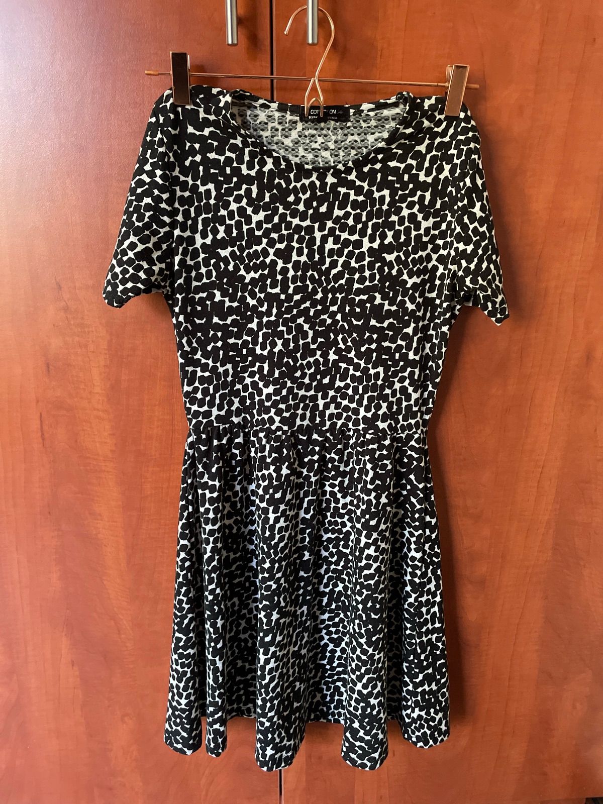Yaga - marketplace for preloved fashion