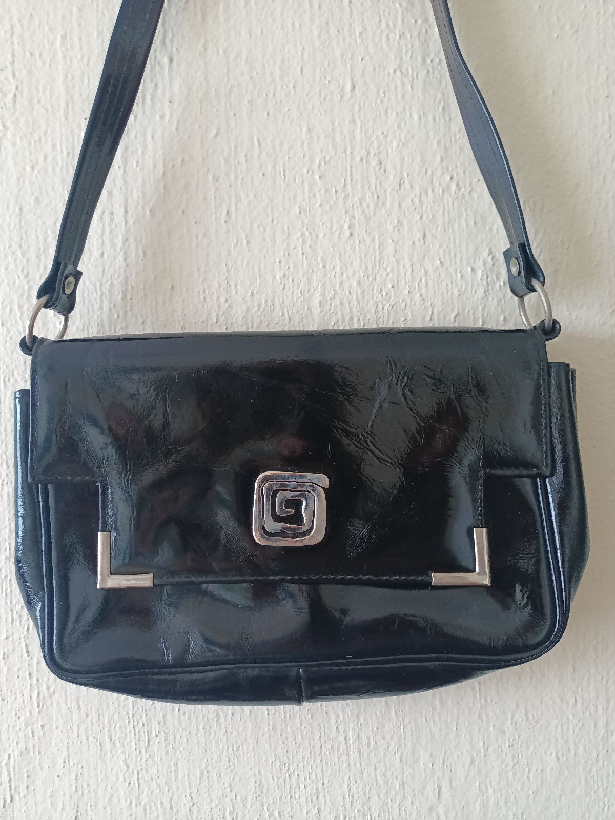Yaga - marketplace for preloved fashion