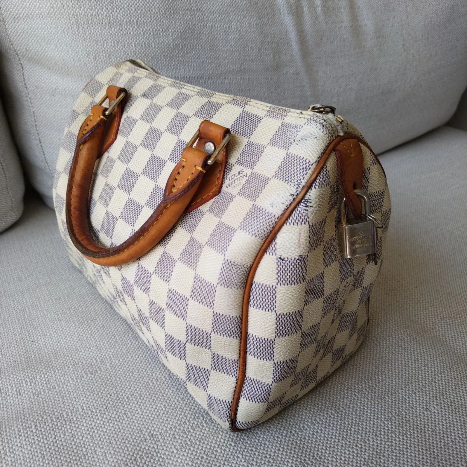 Yaga - marketplace for preloved fashion