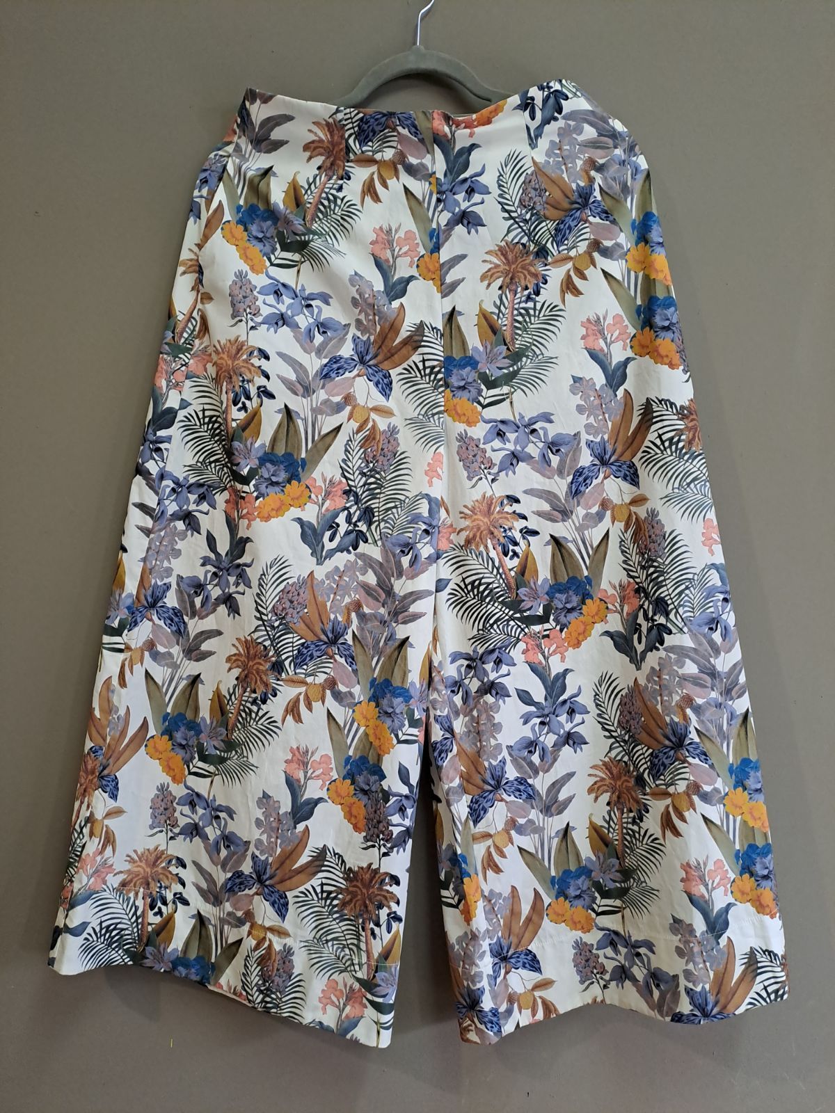 Yaga - marketplace for preloved fashion