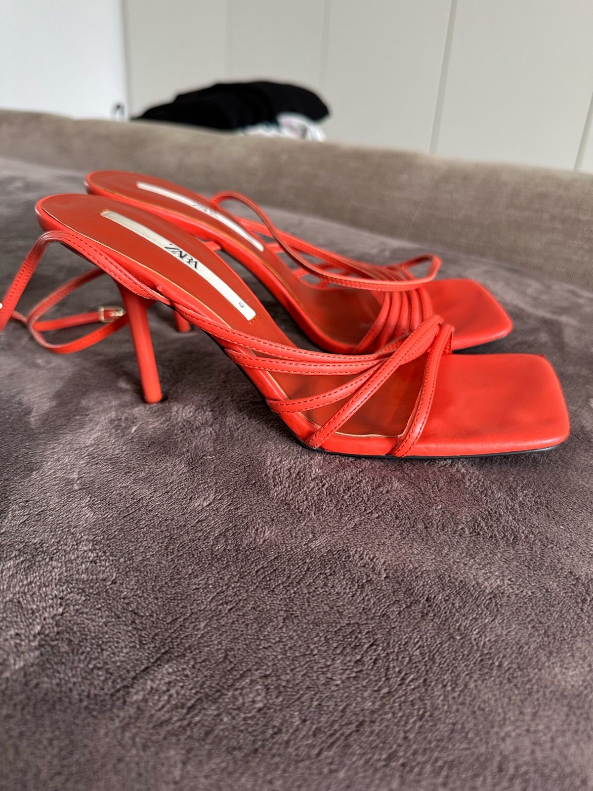 Yaga - marketplace for preloved fashion