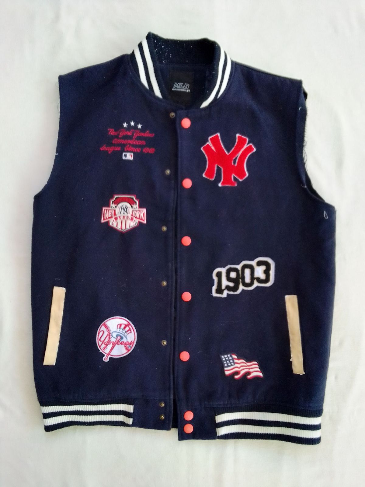 Yaga - marketplace for preloved fashion