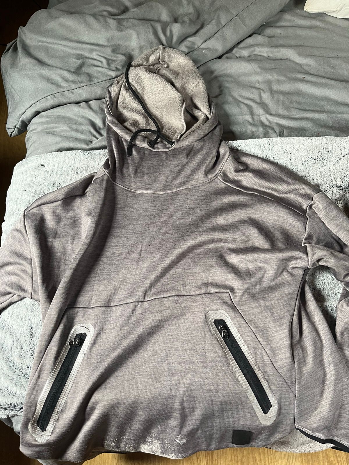 Yaga - marketplace for preloved fashion