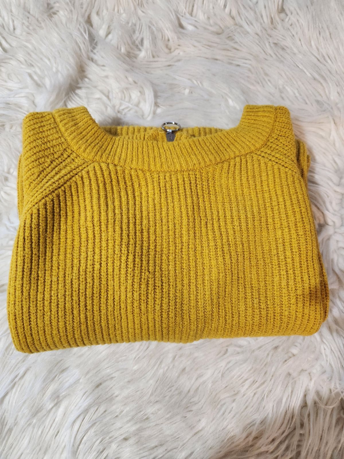 Yaga - marketplace for preloved fashion