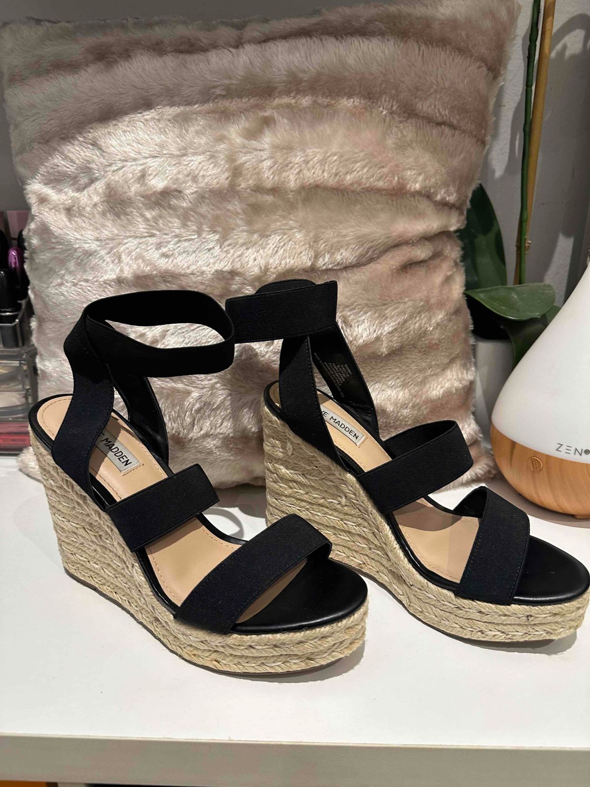 Yaga - marketplace for preloved fashion