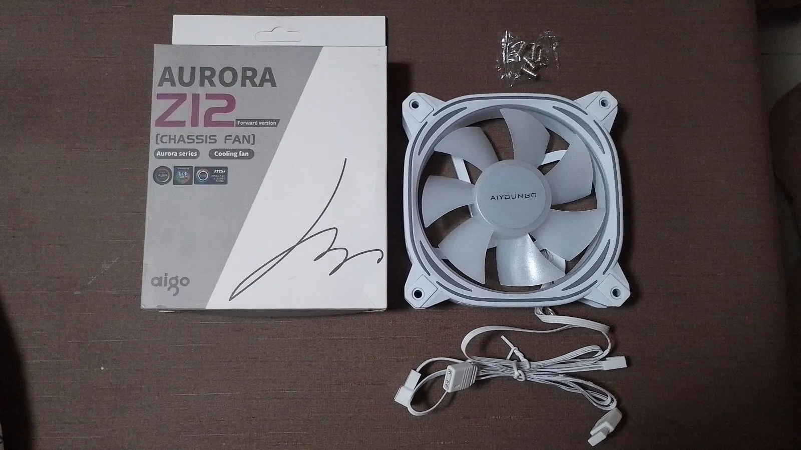 [For Sale] - Aigo Aurora Z12 120mm ARGB Fans - White and Black Sets ...